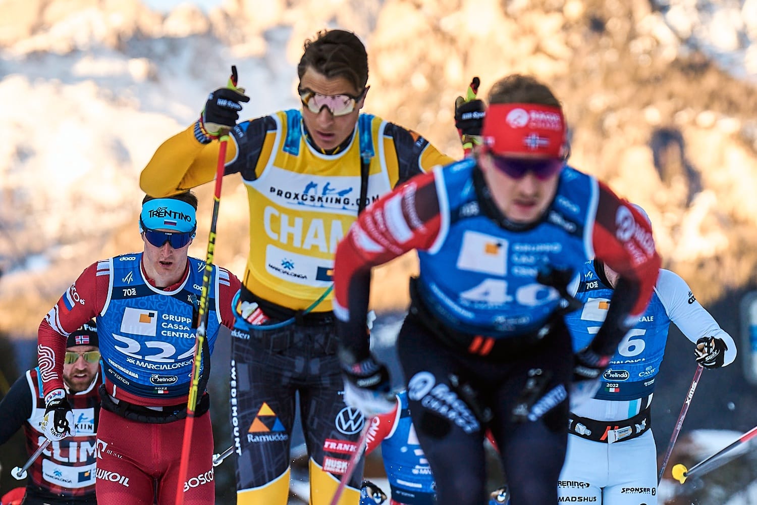 Novak ska ta tillbaka gula västen från Stadaas - Langd.se