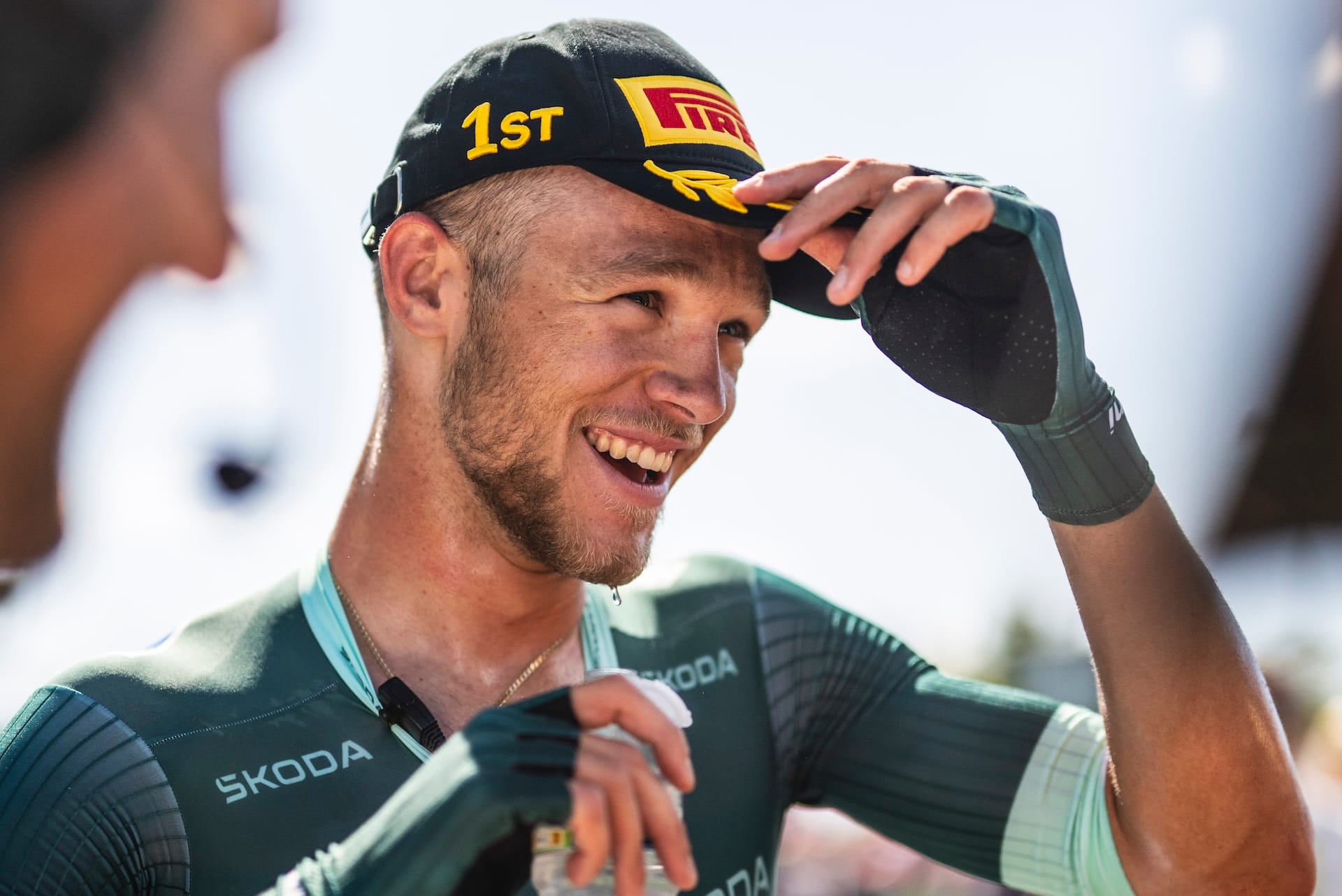 Tog in svensk tränare – nu spurtar han ifrån alla i Tour de France ...